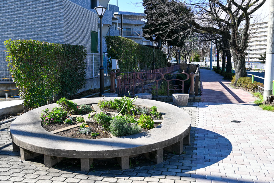 Natrium.jp - 白子川周辺の水路敷群（旧白子川）